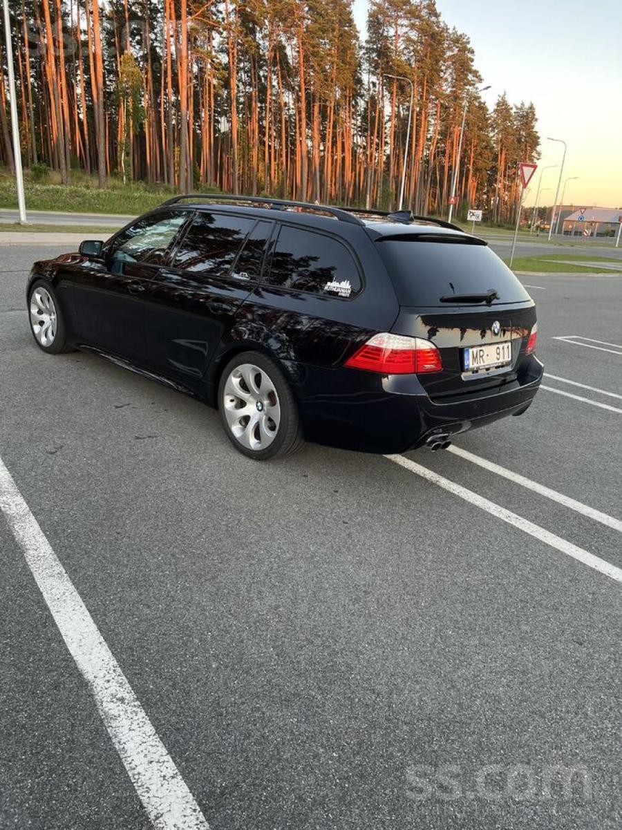 Black BMW 530 2008 in Riga, with an engine capacity of 3.00 L and mileage of 355 thousand km for 7900 €, photo 4 on AUTOMOTO.COM.LV