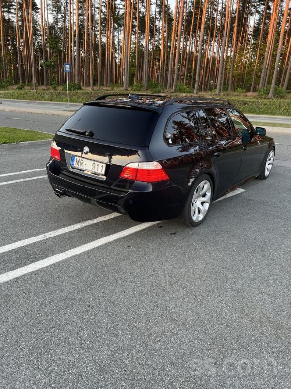 Black BMW 530 2008 in Riga, with an engine capacity of 3.00 L and mileage of 355 thousand km for 7900 €, photo 4 on AUTOMOTO.COM.LV