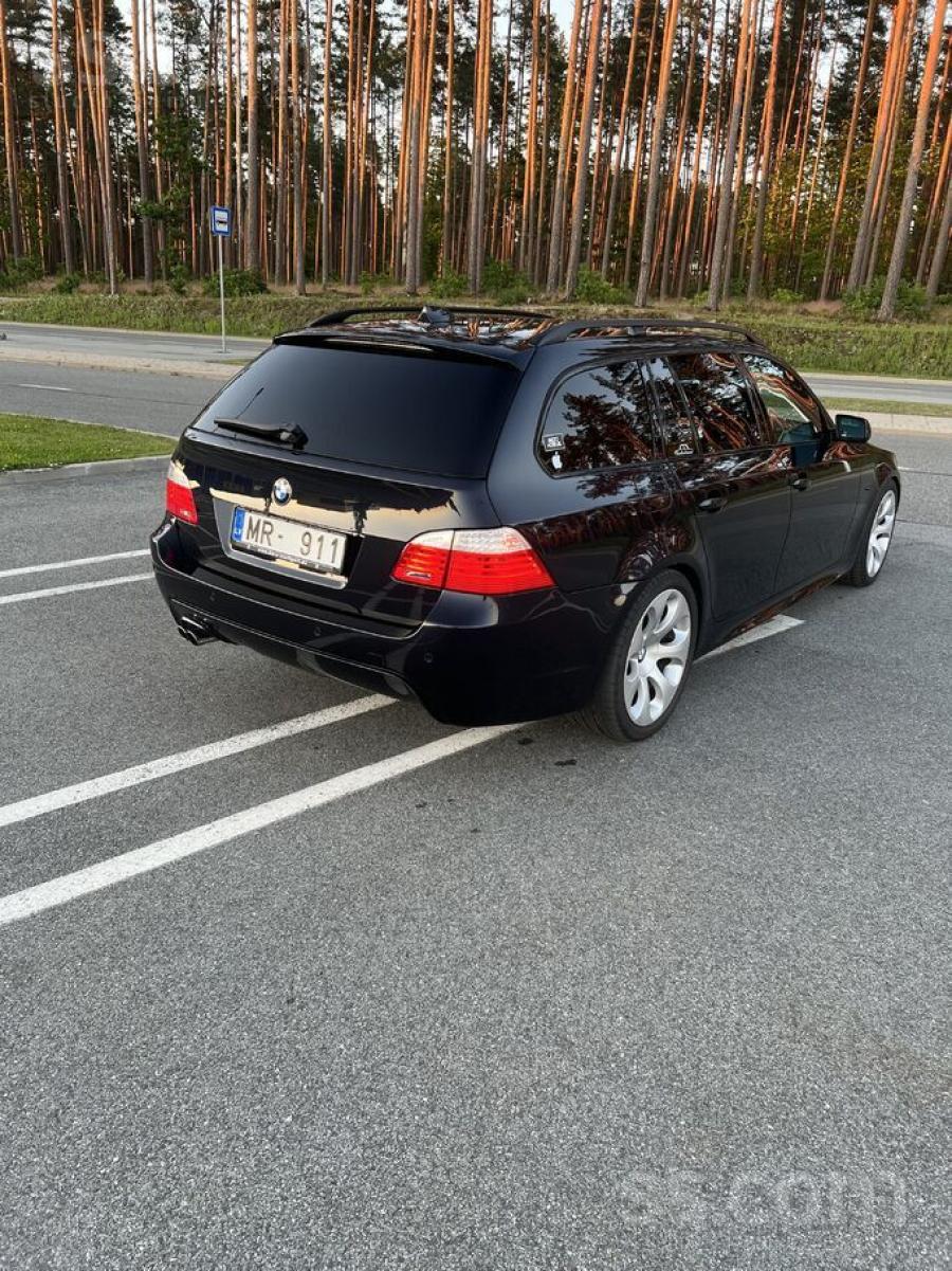 Black BMW 530 2008 in Riga, with an engine capacity of 3.00 L and mileage of 355 thousand km for 7900 €, photo 5 on AUTOMOTO.COM.LV