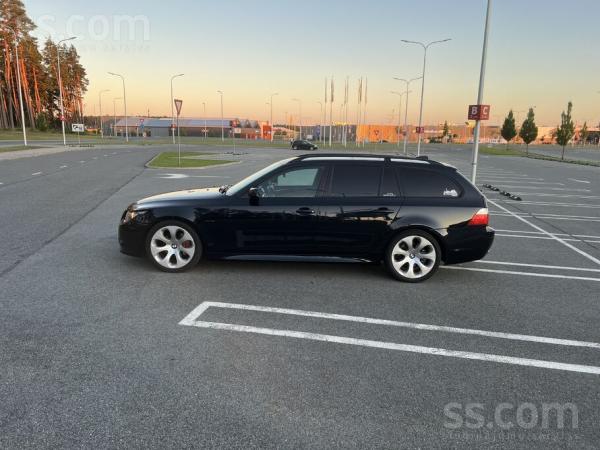 Black BMW 530 2008 in Riga, with an engine capacity of 3.00 L and mileage of 355 thousand km for 7900 €, photo 5 on AUTOMOTO.COM.LV