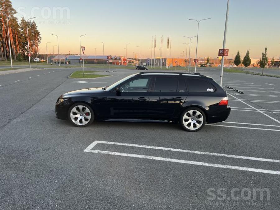 Black BMW 530 2008 in Riga, with an engine capacity of 3.00 L and mileage of 355 thousand km for 7900 €, photo 6 on AUTOMOTO.COM.LV