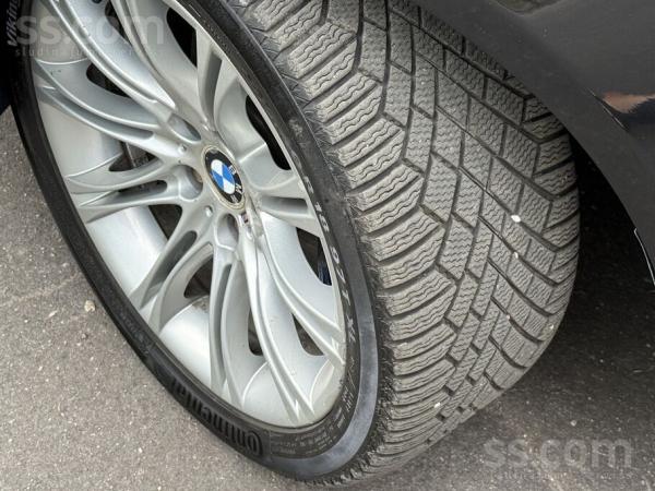 BMW 530 2008 in Jurmala on AUTOMOTO.COM.LV Black BMW 530 2008 in Jurmala, with an engine capacity of 3.00 L and mileage of 0 thousand km for 5350 €, photo 5 on AUTOMOTO.COM.LV