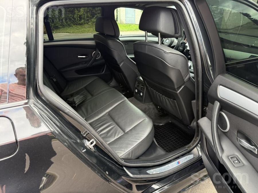 Black BMW 530 2008 in Jurmala, with an engine capacity of 3.00 L and mileage of 0 thousand km for 5350 €, photo 19 on AUTOMOTO.COM.LV