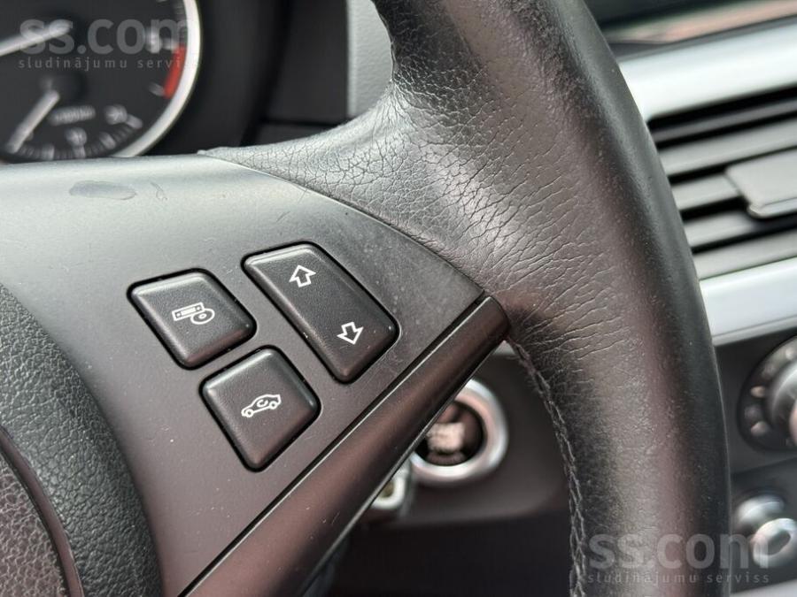 Black BMW 530 2008 in Jurmala, with an engine capacity of 3.00 L and mileage of 0 thousand km for 5350 €, photo 27 on AUTOMOTO.COM.LV