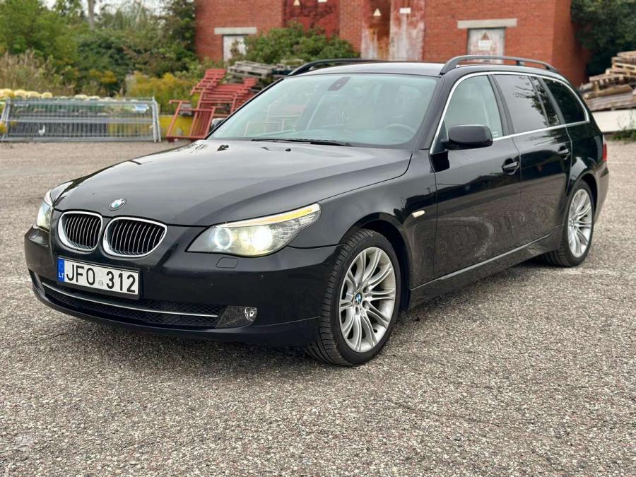 Черный БМВ 530 2008 в Вильнюс, объемом двигателя 2.99 л и пробегом 415 тыс. км за 3200 €, фото 1 на AUTOMOTO.COM.LV