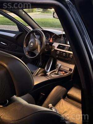Black BMW 530 2008 in Jelgava, with an engine capacity of 3.00 L and mileage of 0 thousand km for 5900 €, photo 10 on AUTOMOTO.COM.LV