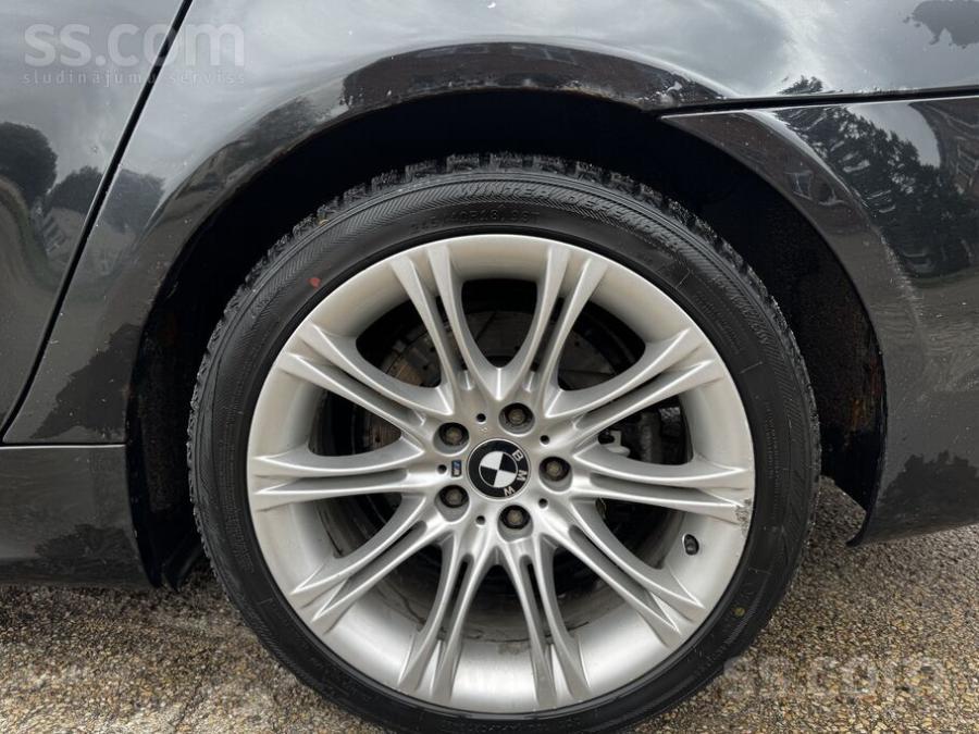 Melns BMW 530 2008 Cēsis, ar dzinēja tilpumu 3.00 L un nobraukumu 445 tūkst. km par 5500 €, foto 16 vietnē AUTOMOTO.COM.LV