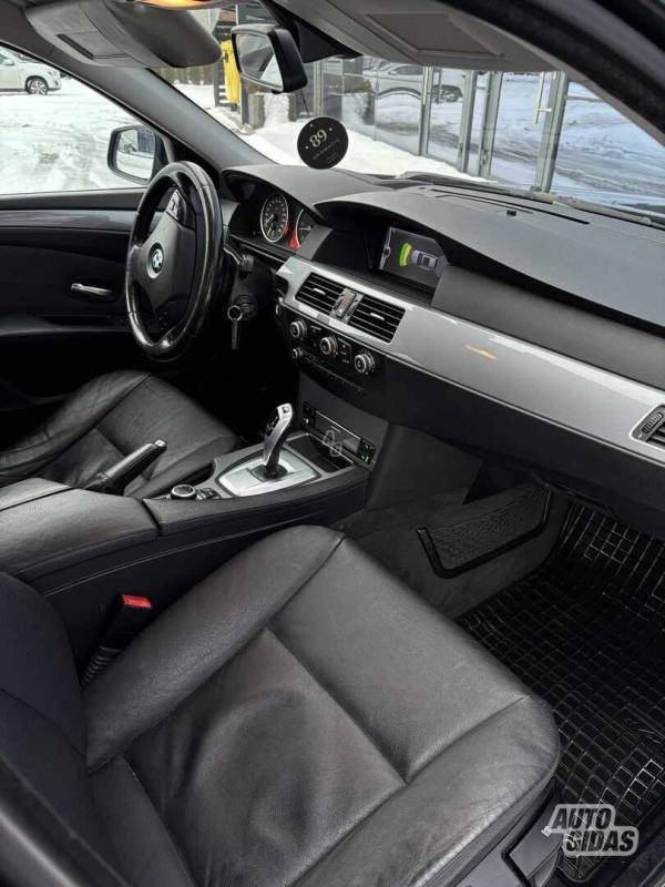 Black BMW 530 2009 in Kaunas, with an engine capacity of 3.00 L and mileage of 387 thousand km for 4650 €, photo 10 on AUTOMOTO.COM.LV