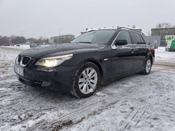Black BMW 530 2009 in Vilnius, with an engine capacity of 2.99 L and mileage of 367 thousand km for 4400 €, photo 5 on AUTOMOTO.COM.LV