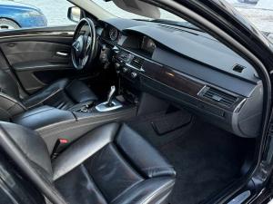 Melns BMW 530 2009 Kauņa, ar dzinēja tilpumu 2.50 L un nobraukumu 370 tūkst. km par 3850 €, foto 11 vietnē AUTOMOTO.COM.LV