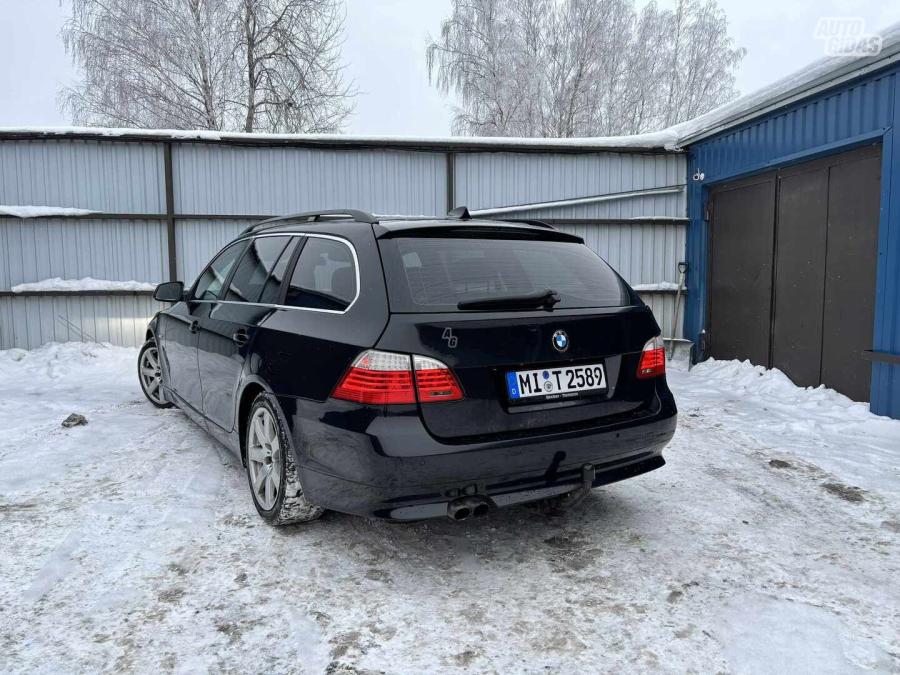 Black BMW 530 2009 in Kaunas, with an engine capacity of 3.00 L and mileage of 387 thousand km for 4450 €, photo 3 on AUTOMOTO.COM.LV