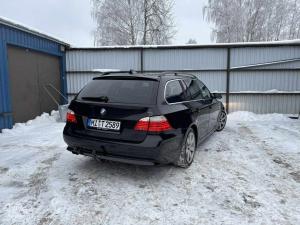 Black BMW 530 2009 in Kaunas, with an engine capacity of 3.00 L and mileage of 387 thousand km for 4450 €, photo 4 on AUTOMOTO.COM.LV