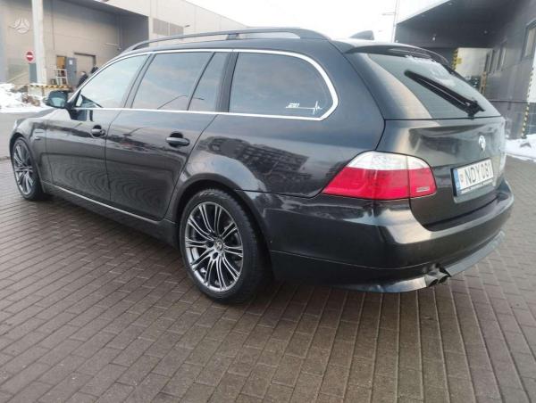 Black BMW 530 2009 in Vilnius, with an engine capacity of 3.00 L and mileage of 330 thousand km for 3700 €, photo 4 on AUTOMOTO.COM.LV