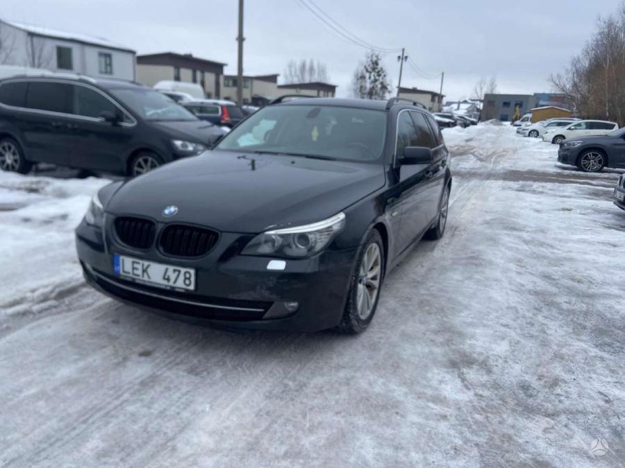 Melns BMW 530 2009 Kauņa, ar dzinēja tilpumu 3.00 L un nobraukumu 430 tūkst. km par 3450 €, foto 1 vietnē AUTOMOTO.COM.LV