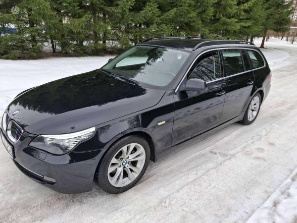 Black BMW 530 2009 in Prienai, with an engine capacity of 3.00 L and mileage of 310 thousand km for 4699 €, photo 2 on AUTOMOTO.COM.LV