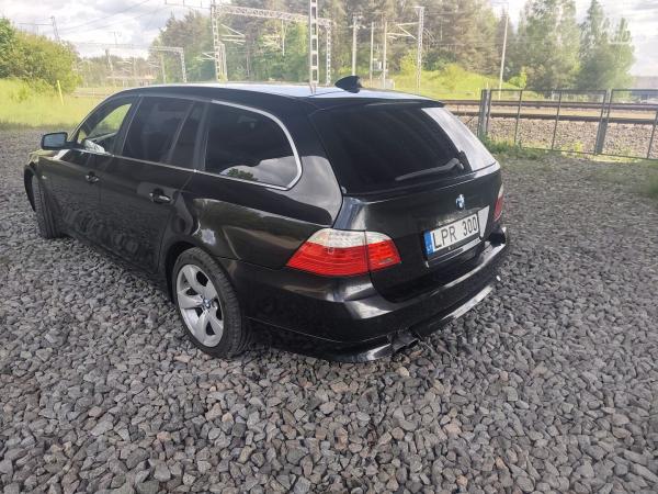 Melns BMW 530 2009 Viļņa, ar dzinēja tilpumu 3.00 L un nobraukumu 366 tūkst. km par 3000 €, foto 4 vietnē AUTOMOTO.COM.LV