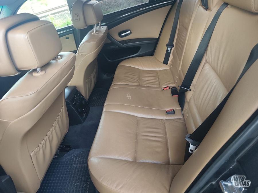 Black BMW 530 2009 in Vilnius, with an engine capacity of 3.00 L and mileage of 366 thousand km for 3000 €, photo 9 on AUTOMOTO.COM.LV