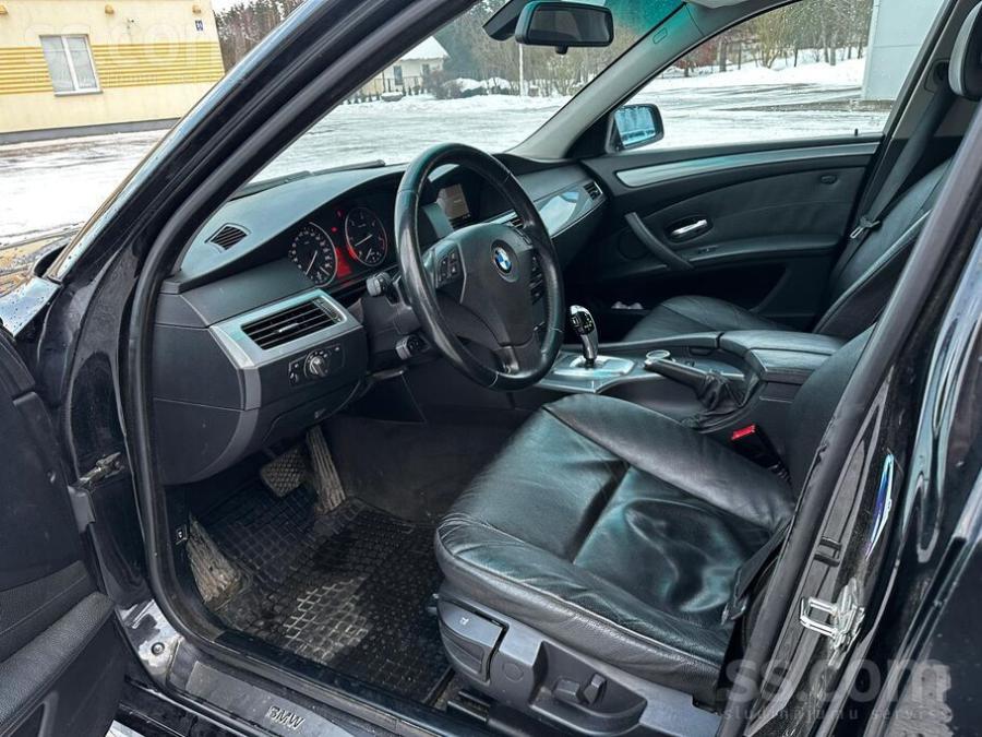 Melns BMW 530 2009 Valmiera, ar dzinēja tilpumu 3.00 L un nobraukumu 292 tūkst. km par 4300 €, foto 18 vietnē AUTOMOTO.COM.LV