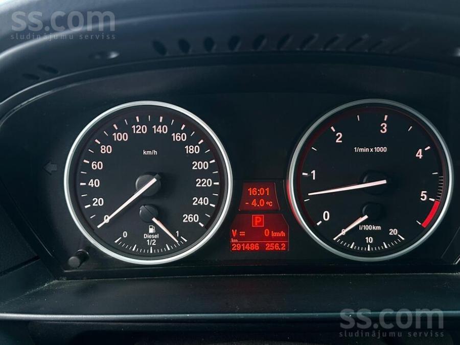 Melns BMW 530 2009 Valmiera, ar dzinēja tilpumu 3.00 L un nobraukumu 292 tūkst. km par 4300 €, foto 24 vietnē AUTOMOTO.COM.LV