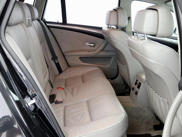 Black BMW 530 2009 in Tallinn, with an engine capacity of 3.00 L and mileage of 346 thousand km for 3499 €, photo 7 on AUTOMOTO.COM.LV