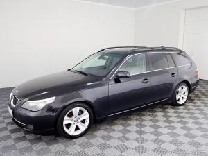 Melns BMW 530 2009 Tallina, ar dzinēja tilpumu 3.00 L un nobraukumu 346 tūkst. km par 3499 €, foto 10 vietnē AUTOMOTO.COM.LV
