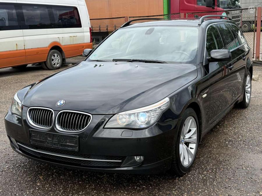 Melns BMW 530 2009 Prienai, ar dzinēja tilpumu 2.99 L un nobraukumu 380 tūkst. km par 4950 €, foto 12 vietnē AUTOMOTO.COM.LV