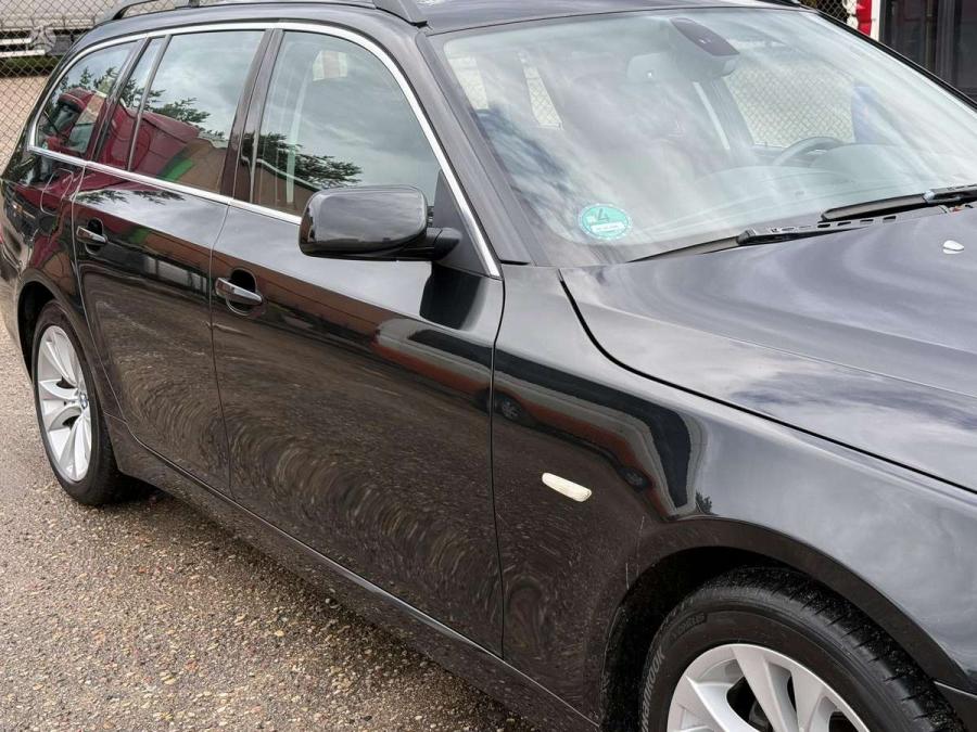 Melns BMW 530 2009 Prienai, ar dzinēja tilpumu 2.99 L un nobraukumu 380 tūkst. km par 4950 €, foto 18 vietnē AUTOMOTO.COM.LV