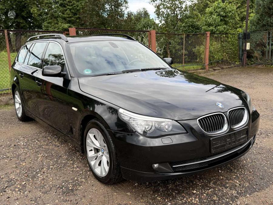 Melns BMW 530 2009 Prienai, ar dzinēja tilpumu 2.99 L un nobraukumu 380 tūkst. km par 4950 €, foto 20 vietnē AUTOMOTO.COM.LV