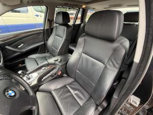 Melns BMW 530 2009 Prienai, ar dzinēja tilpumu 2.99 L un nobraukumu 380 tūkst. km par 4950 €, foto 25 vietnē AUTOMOTO.COM.LV