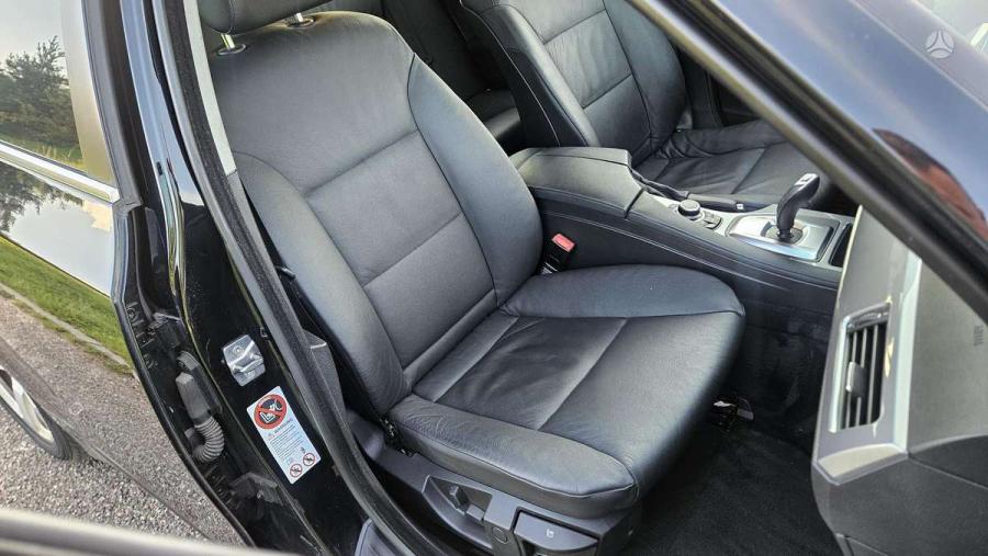 Melns BMW 530 2009 Elektrėnai, ar dzinēja tilpumu 2.99 L un nobraukumu 277 tūkst. km par 5350 €, foto 22 vietnē AUTOMOTO.COM.LV