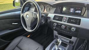 Melns BMW 530 2009 Elektrėnai, ar dzinēja tilpumu 2.99 L un nobraukumu 277 tūkst. km par 5350 €, foto 27 vietnē AUTOMOTO.COM.LV