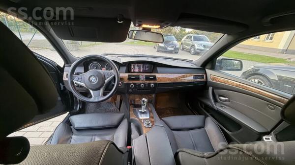 Melns BMW 530 2009 Limbaži, ar dzinēja tilpumu 3.00 L un nobraukumu 415 tūkst. km par 5800 €, foto 10 vietnē AUTOMOTO.COM.LV