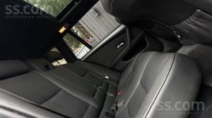 Black BMW 530 2009 in Riga, with an engine capacity of 3.00 L and mileage of 347 thousand km for 5450 €, photo 8 on AUTOMOTO.COM.LV
