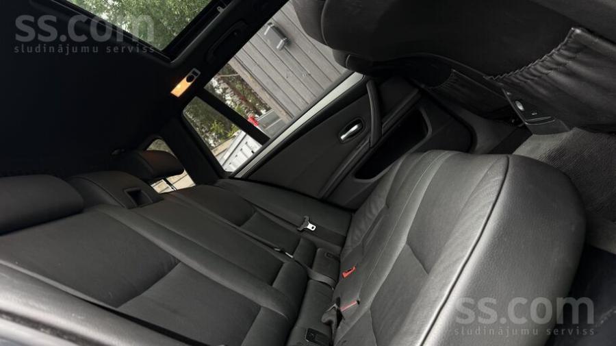 Black BMW 530 2009 in Riga, with an engine capacity of 3.00 L and mileage of 347 thousand km for 5450 €, photo 8 on AUTOMOTO.COM.LV