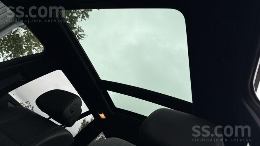 Black BMW 530 2009 in Riga, with an engine capacity of 3.00 L and mileage of 347 thousand km for 5450 €, photo 10 on AUTOMOTO.COM.LV