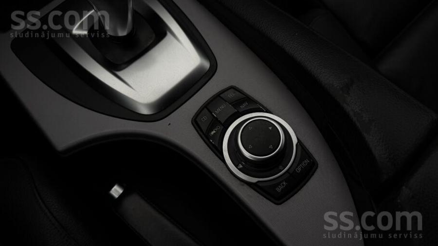 Black BMW 530 2009 in Riga, with an engine capacity of 3.00 L and mileage of 347 thousand km for 5450 €, photo 11 on AUTOMOTO.COM.LV