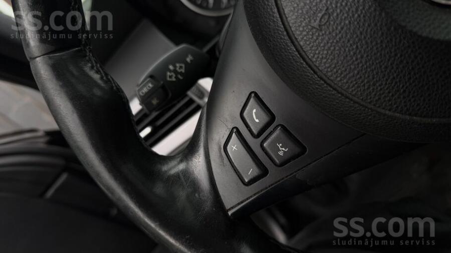 Black BMW 530 2009 in Riga, with an engine capacity of 3.00 L and mileage of 347 thousand km for 5450 €, photo 16 on AUTOMOTO.COM.LV
