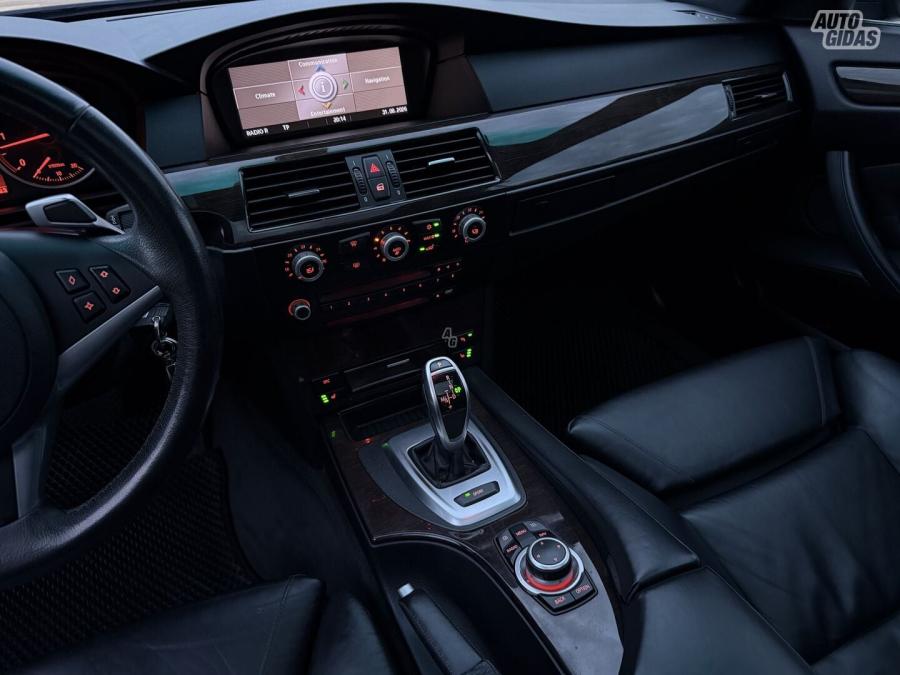 Melns BMW 530 2009 Viļņa, ar dzinēja tilpumu 3.00 L un nobraukumu 349 tūkst. km par 4999 €, foto 14 vietnē AUTOMOTO.COM.LV