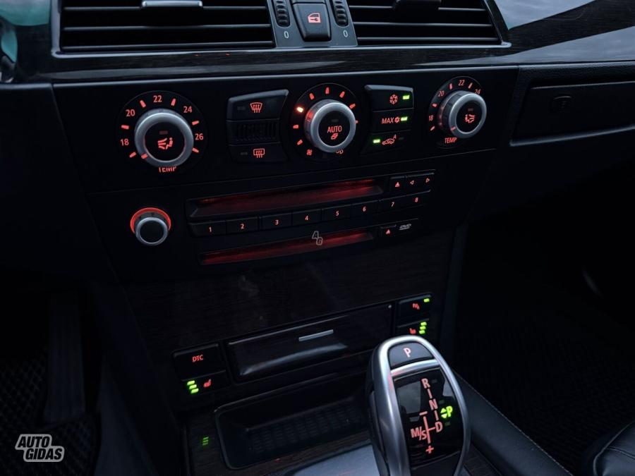 Melns BMW 530 2009 Viļņa, ar dzinēja tilpumu 3.00 L un nobraukumu 349 tūkst. km par 4999 €, foto 16 vietnē AUTOMOTO.COM.LV