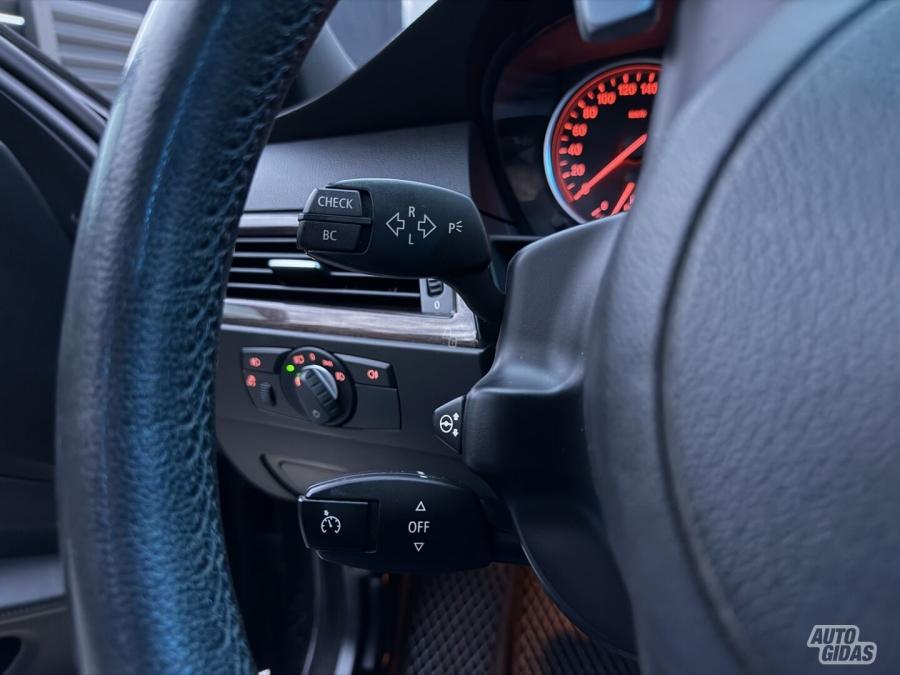 Melns BMW 530 2009 Viļņa, ar dzinēja tilpumu 3.00 L un nobraukumu 349 tūkst. km par 4999 €, foto 18 vietnē AUTOMOTO.COM.LV
