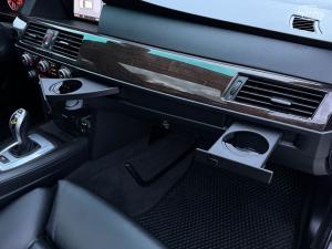 Melns BMW 530 2009 Viļņa, ar dzinēja tilpumu 3.00 L un nobraukumu 349 tūkst. km par 4999 €, foto 20 vietnē AUTOMOTO.COM.LV