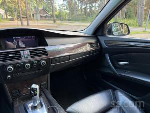 Melns BMW 530 2009 Limbaži, ar dzinēja tilpumu 3.00 L un nobraukumu 349 tūkst. km par 3350 €, foto 7 vietnē AUTOMOTO.COM.LV