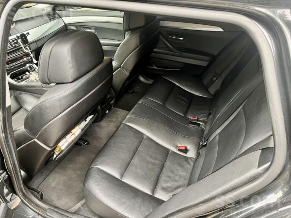 Black BMW 530 2010 in Jekabpils, with an engine capacity of 3.00 L and mileage of 297 thousand km for 9800 €, photo 7 on AUTOMOTO.COM.LV