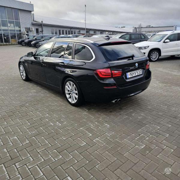 Melns BMW 530 2010 Šauļi, ar dzinēja tilpumu 2.99 L un nobraukumu 324 tūkst. km par 8500 €, foto 5 vietnē AUTOMOTO.COM.LV