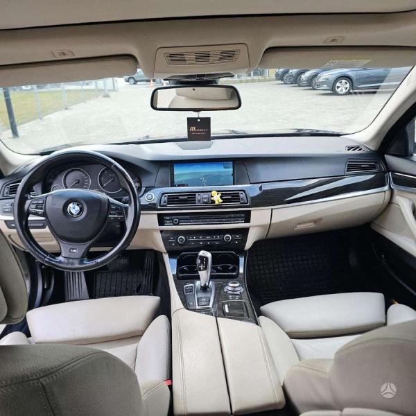 Melns BMW 530 2010 Šauļi, ar dzinēja tilpumu 2.99 L un nobraukumu 324 tūkst. km par 8500 €, foto 7 vietnē AUTOMOTO.COM.LV