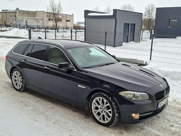 Melns BMW 530 2010 Šilutė, ar dzinēja tilpumu 2.99 L un nobraukumu 360 tūkst. km par 5900 €, foto 7 vietnē AUTOMOTO.COM.LV