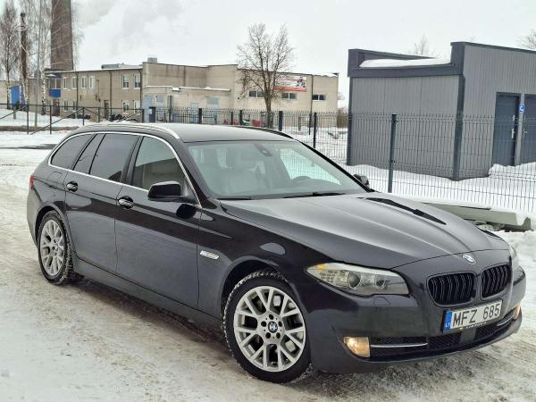 Melns BMW 530 2010 Šilutė, ar dzinēja tilpumu 2.99 L un nobraukumu 360 tūkst. km par 5900 €, foto 8 vietnē AUTOMOTO.COM.LV