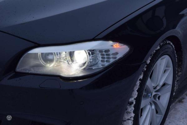 Black BMW 530 2010 in Vilnius, with an engine capacity of 2.99 L and mileage of 324 thousand km for 8950 €, photo 4 on AUTOMOTO.COM.LV