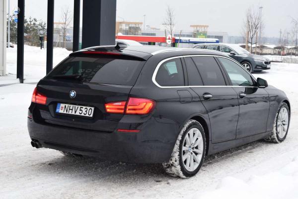 Black BMW 530 2010 in Vilnius, with an engine capacity of 2.99 L and mileage of 324 thousand km for 8950 €, photo 5 on AUTOMOTO.COM.LV