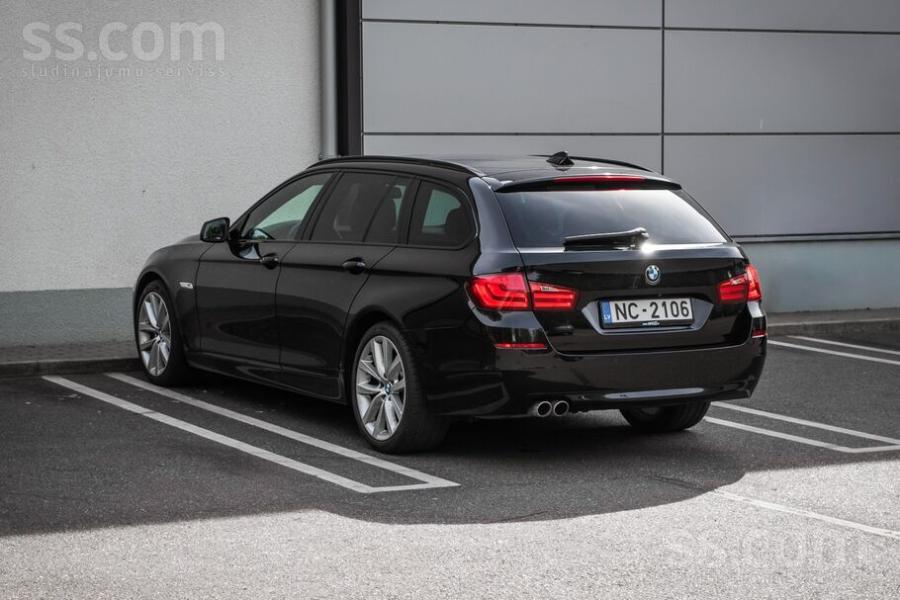 Black BMW 530 2010 in Riga, with an engine capacity of 3.00 L and mileage of 0 thousand km for 8995 €, photo 7 on AUTOMOTO.COM.LV